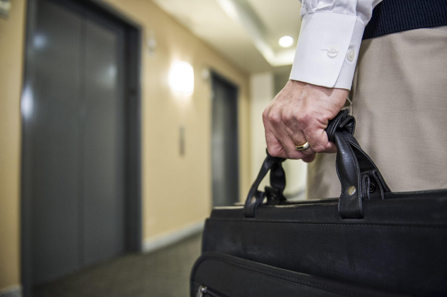 What Is Carrying Over Annual Leave? - Sloneek®